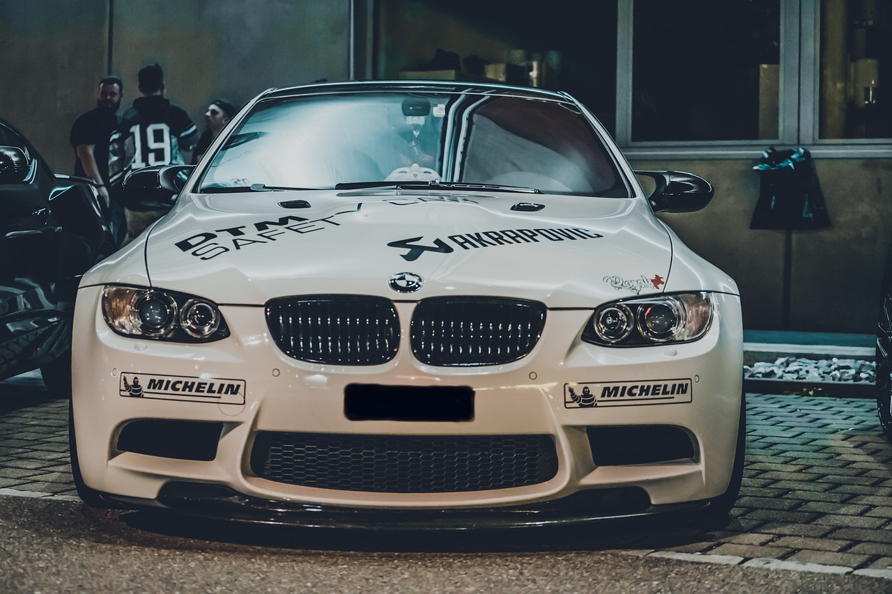 Covering BMW : l'art de sublimer son véhicule avec style